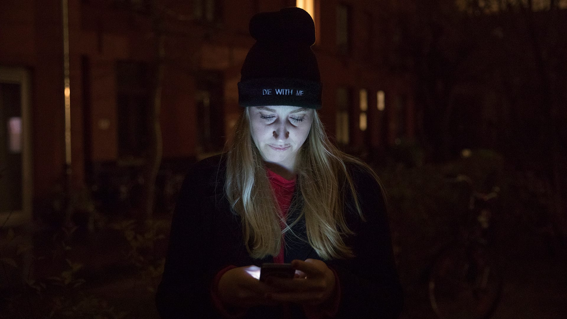 This Chat App Only Lets You Talk If Your Phone Is Almost Dead - Fast ...