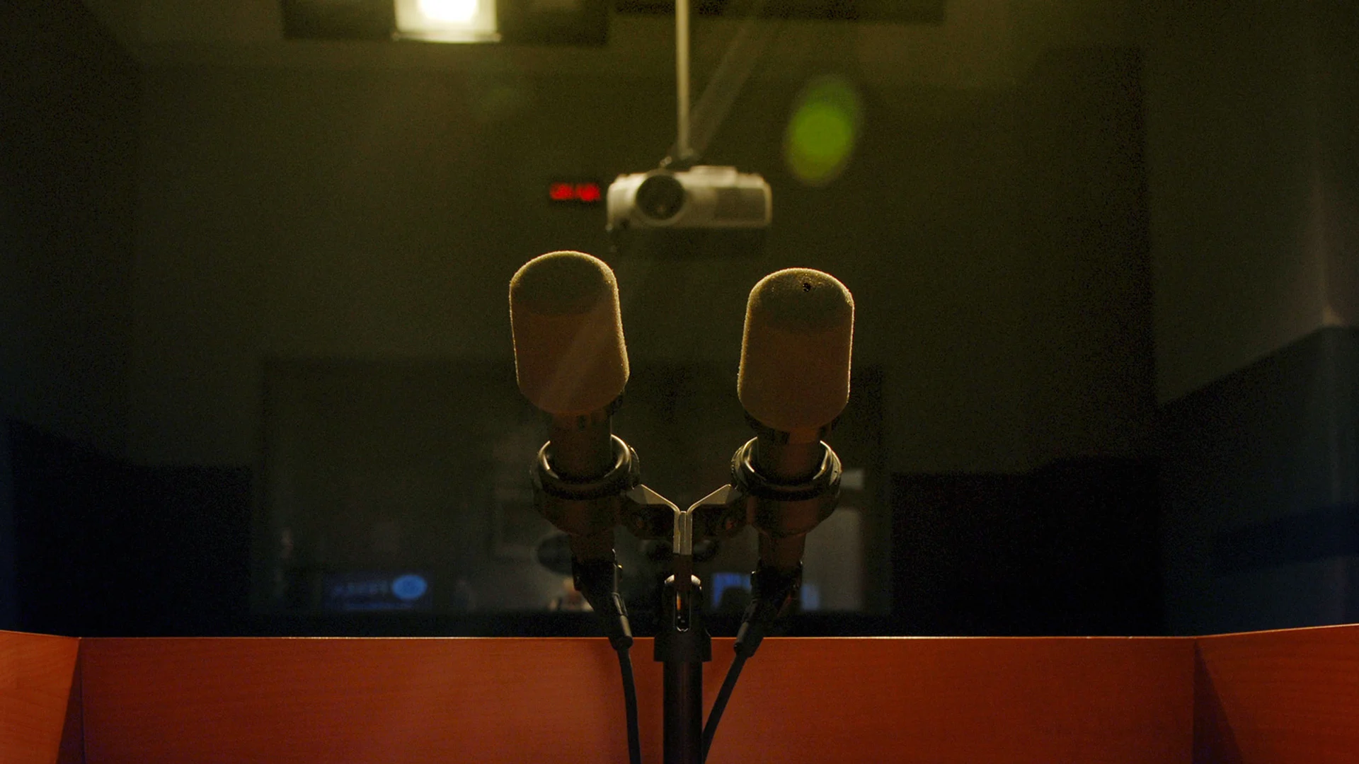 Never "No Comment": Survival Secrets From Hollywood Crisis PR Expert ...