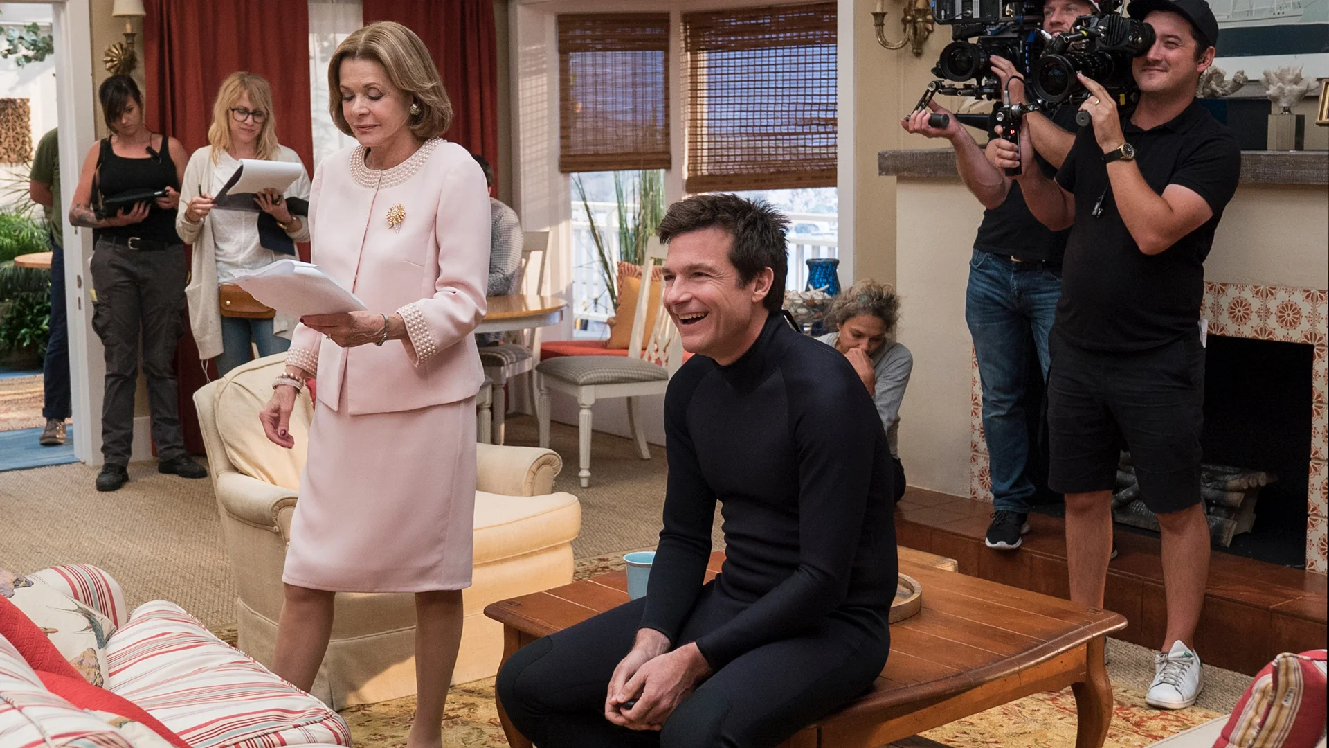 What to do with Jason Bateman's apology for that "Arrested" interview ...
