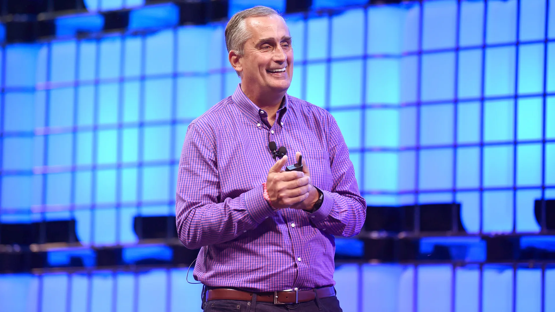 Intel: CEO Brian Krzanich is out after "consensual relationship" with ...