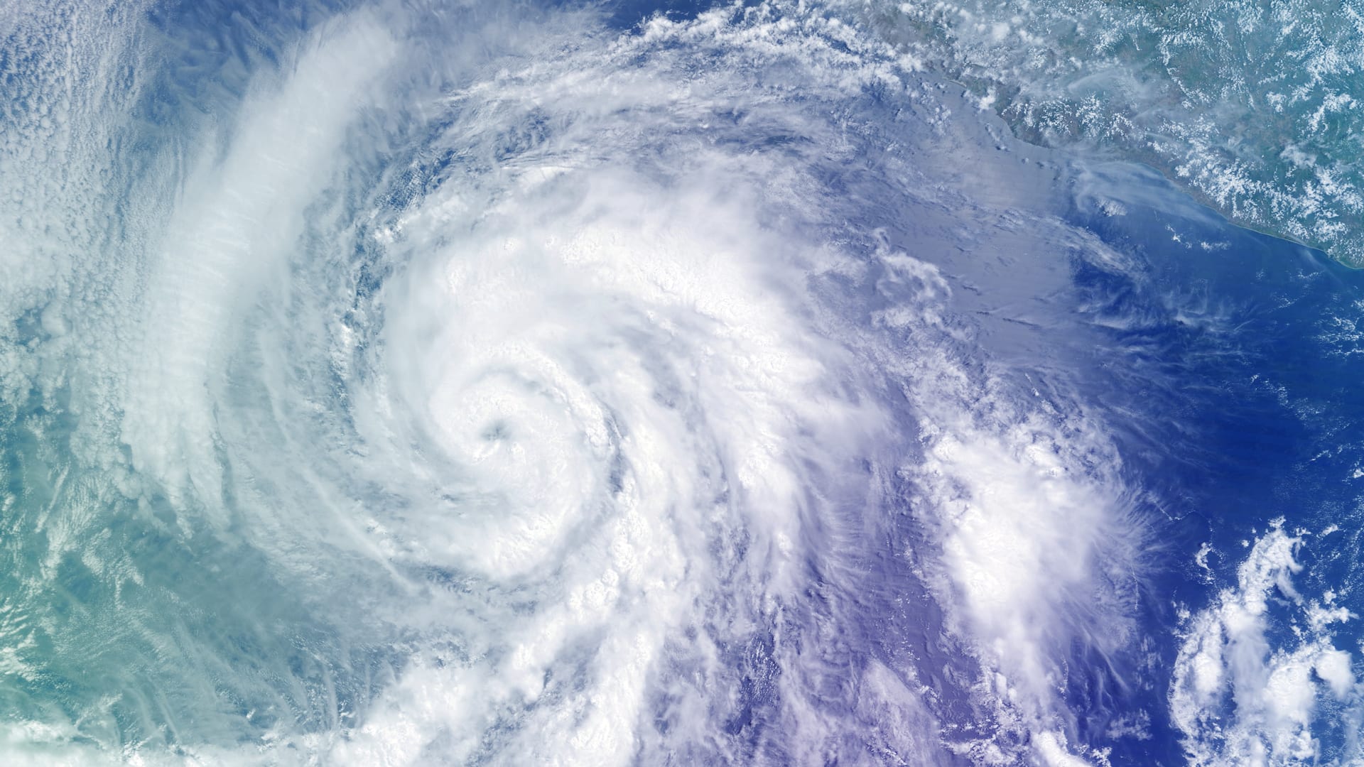 5 ways to track Hurricane Lane - Fast Company