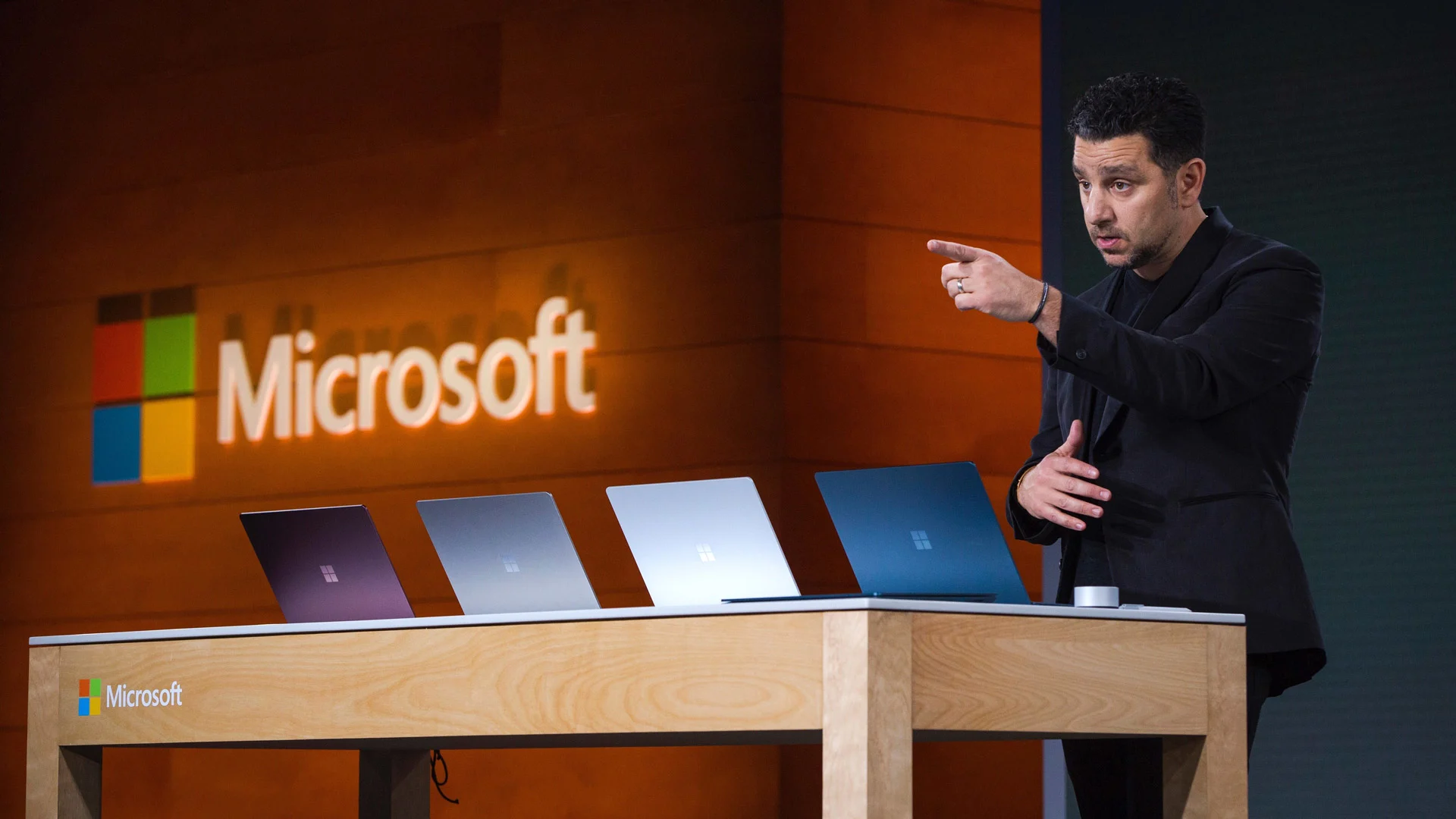 Microsoft retools its productivity vision for the era of tech ...