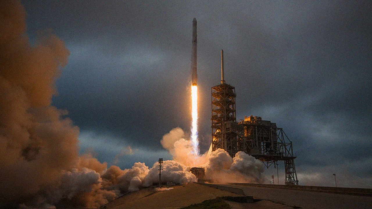 SpaceX makes its first ground landing on the West Coast - Fast Company