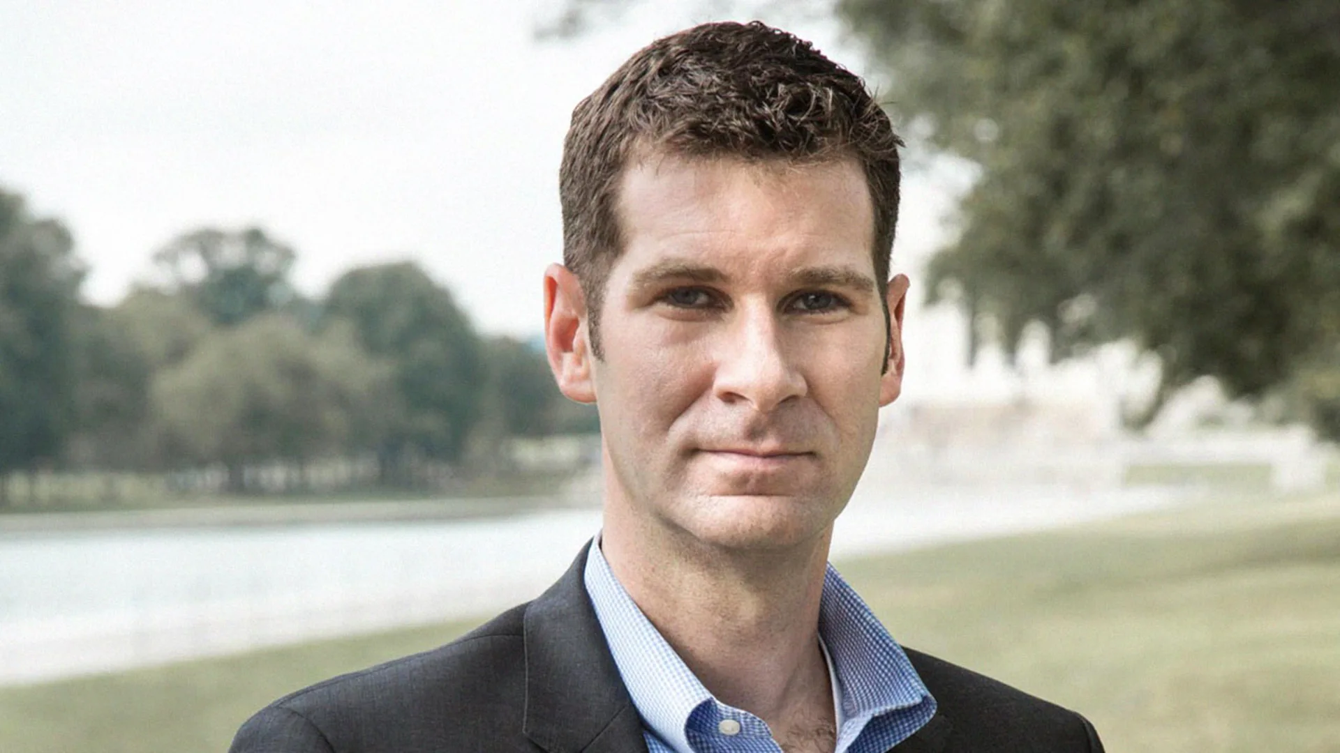 War is memes. "Don't be a victim like the Americans" - Fast Company