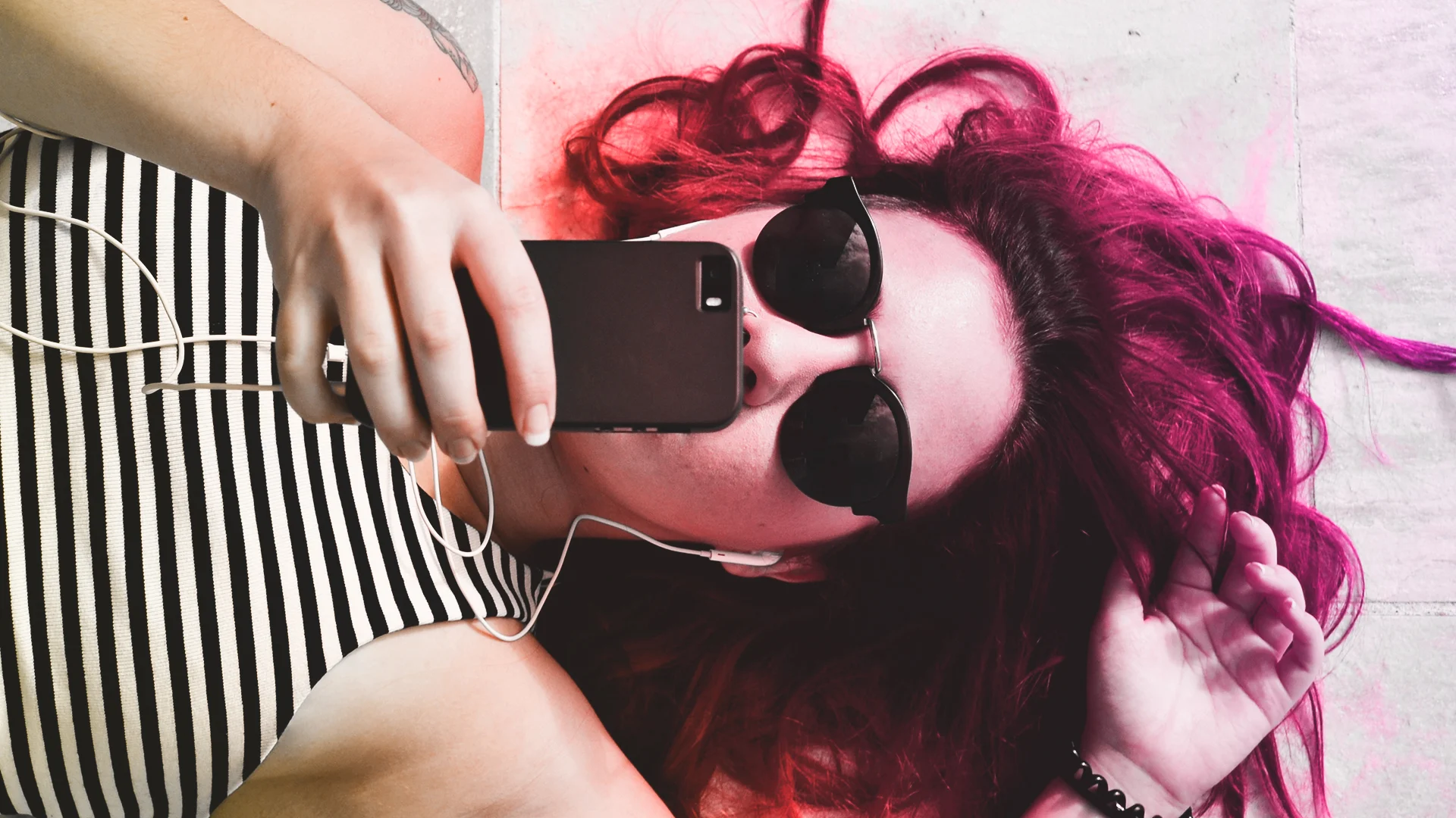 Say hello! Instagram adds voice messaging feature to Instagram Direct ...