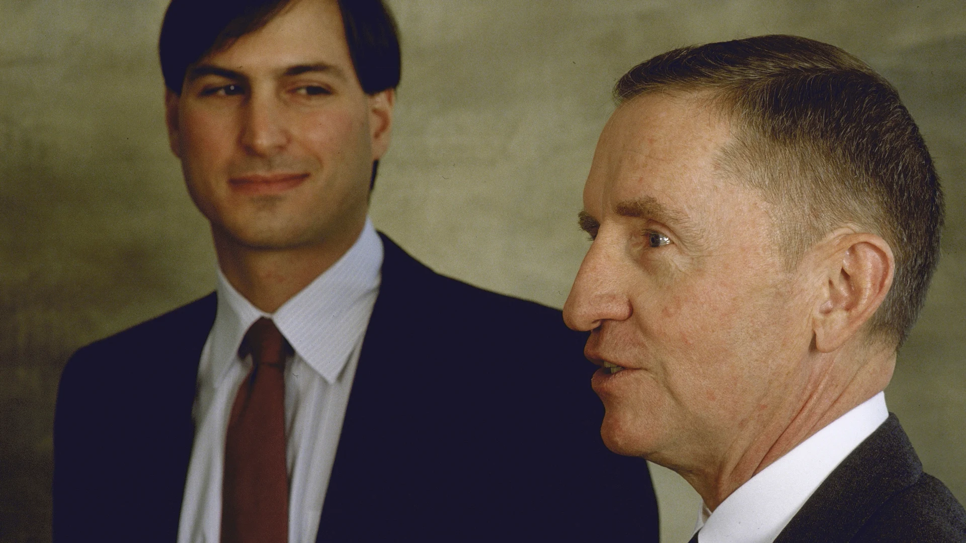 How Ross Perot befriended Steve Jobs and helped bring us the iPhone ...