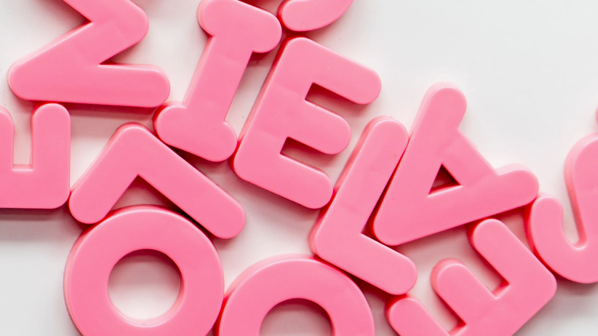 Hiiiiii! THIS is how texting has changed grammar & the way we ...