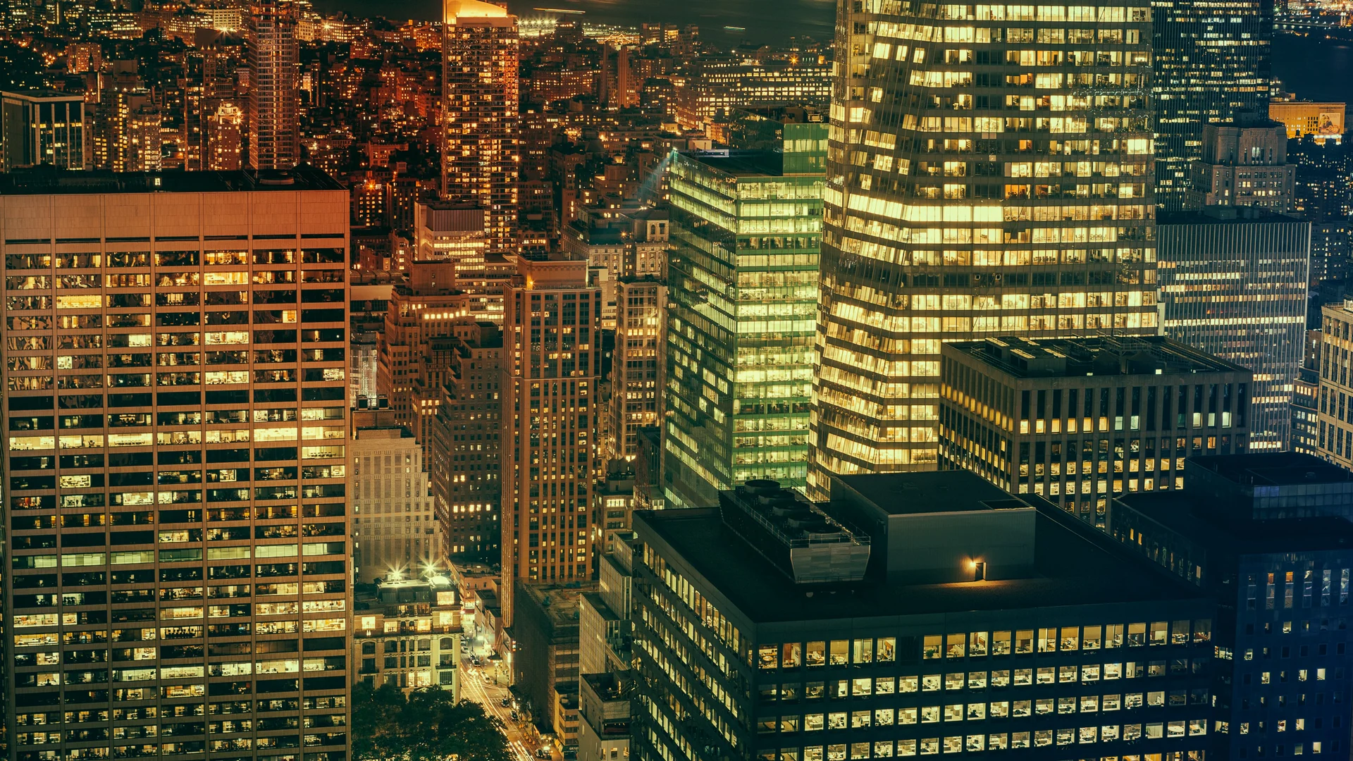 Unchecked capitalism is causing the collapse of NYC's power grid ...