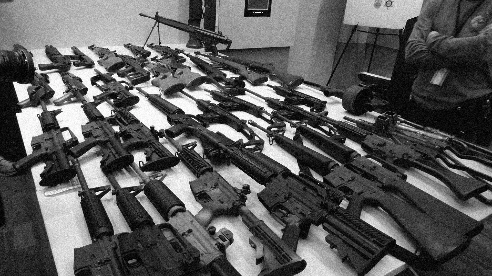 Some 2020 candidates are calling for an assault weapons buyback. How ...