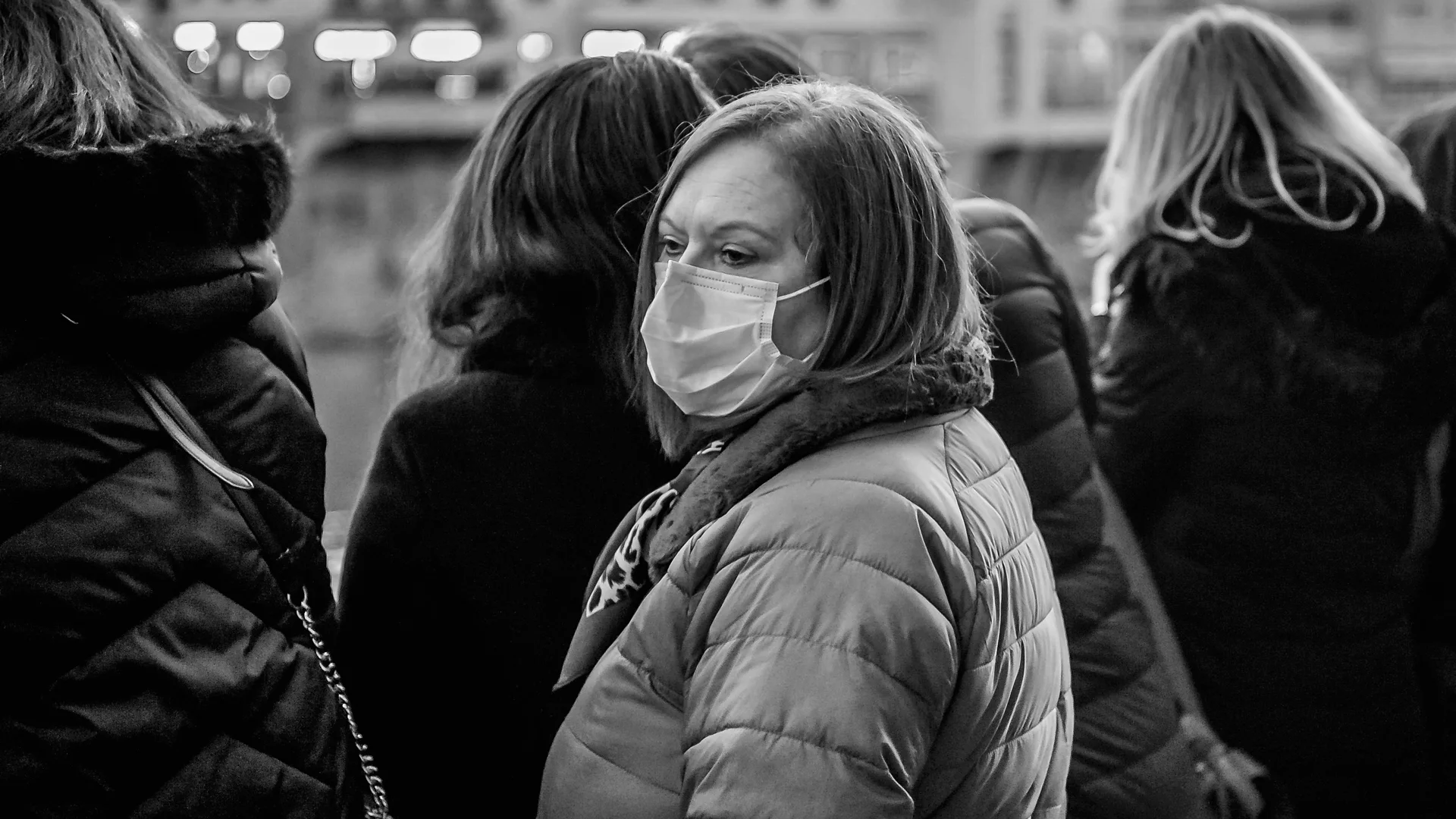 Watch this tearjerker viral video of quarantined Italians singing ...