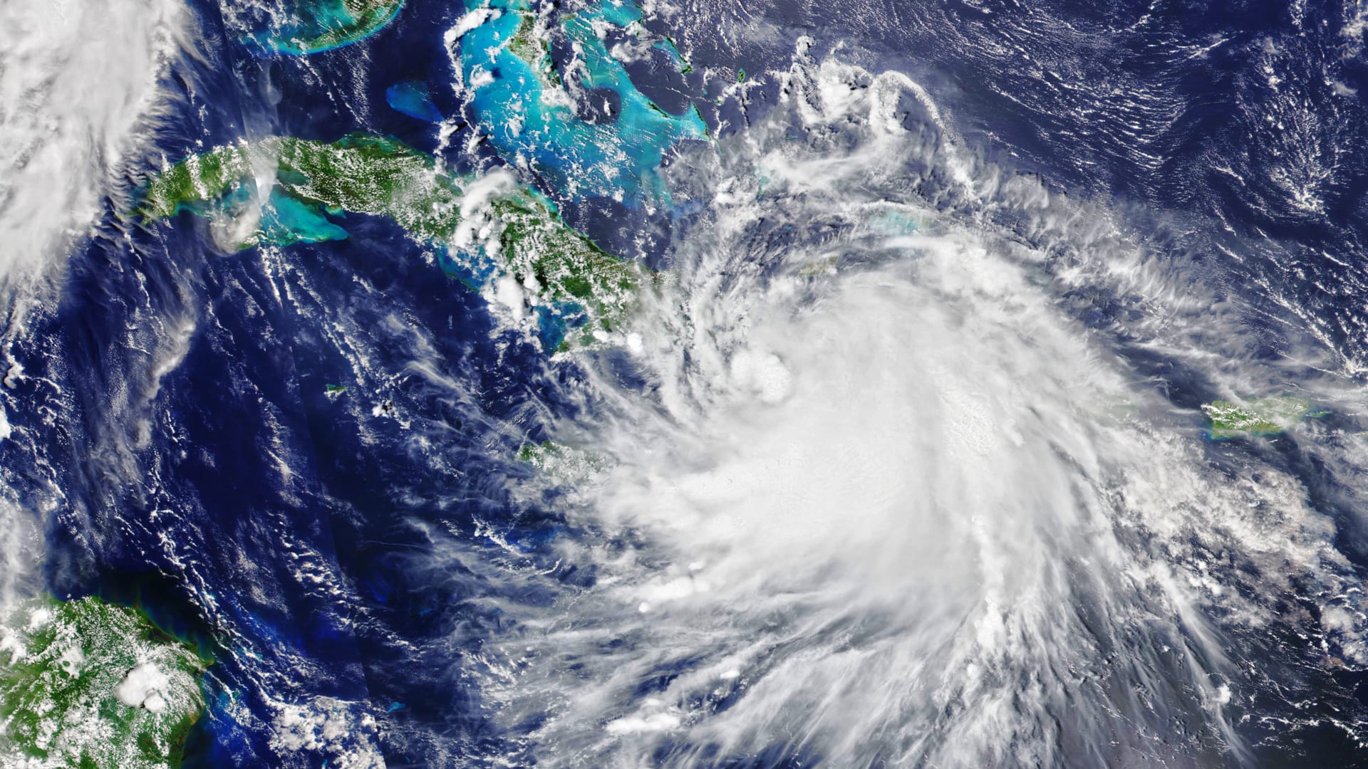 Hurricane Laura live path: 6 ways to track the dangerous storm in real ...