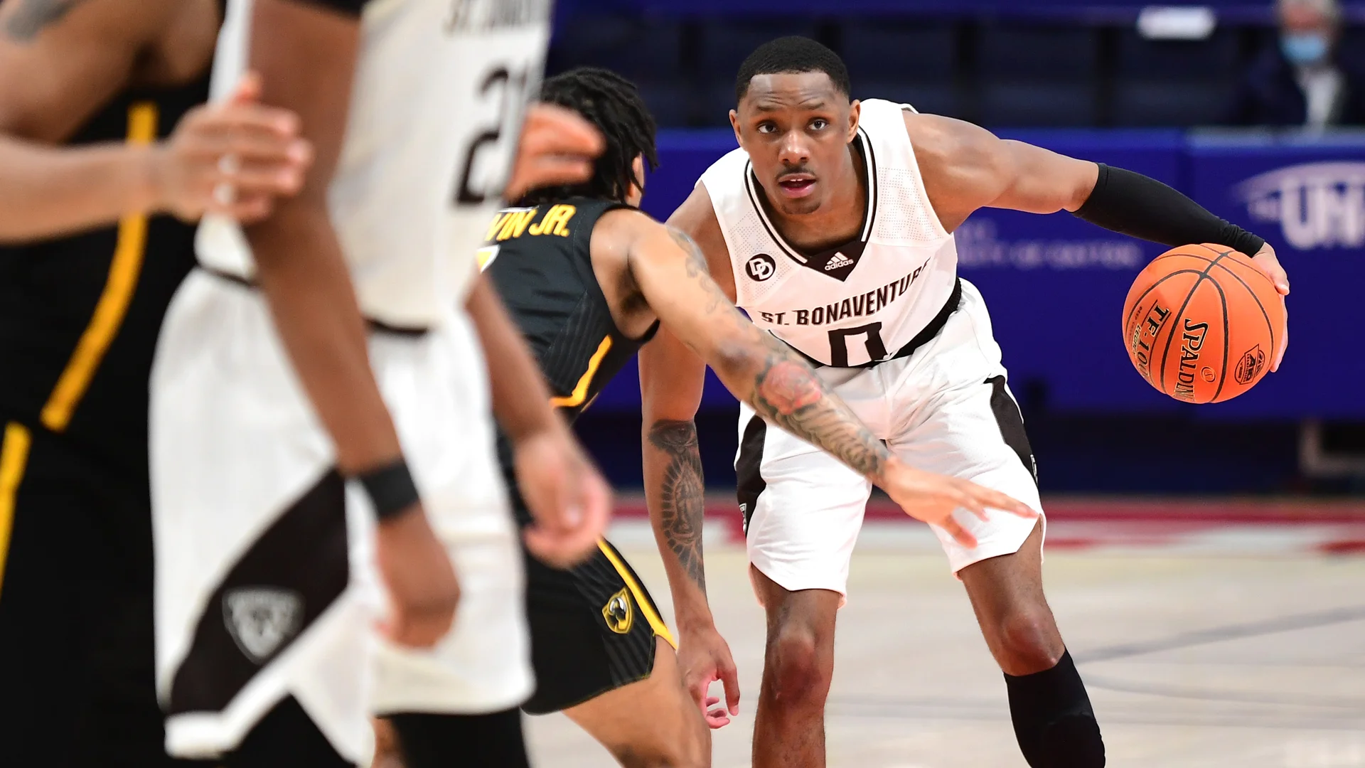 How to watch NCAA March Madness 2021 live on CBS, TNT, and TBS without ...