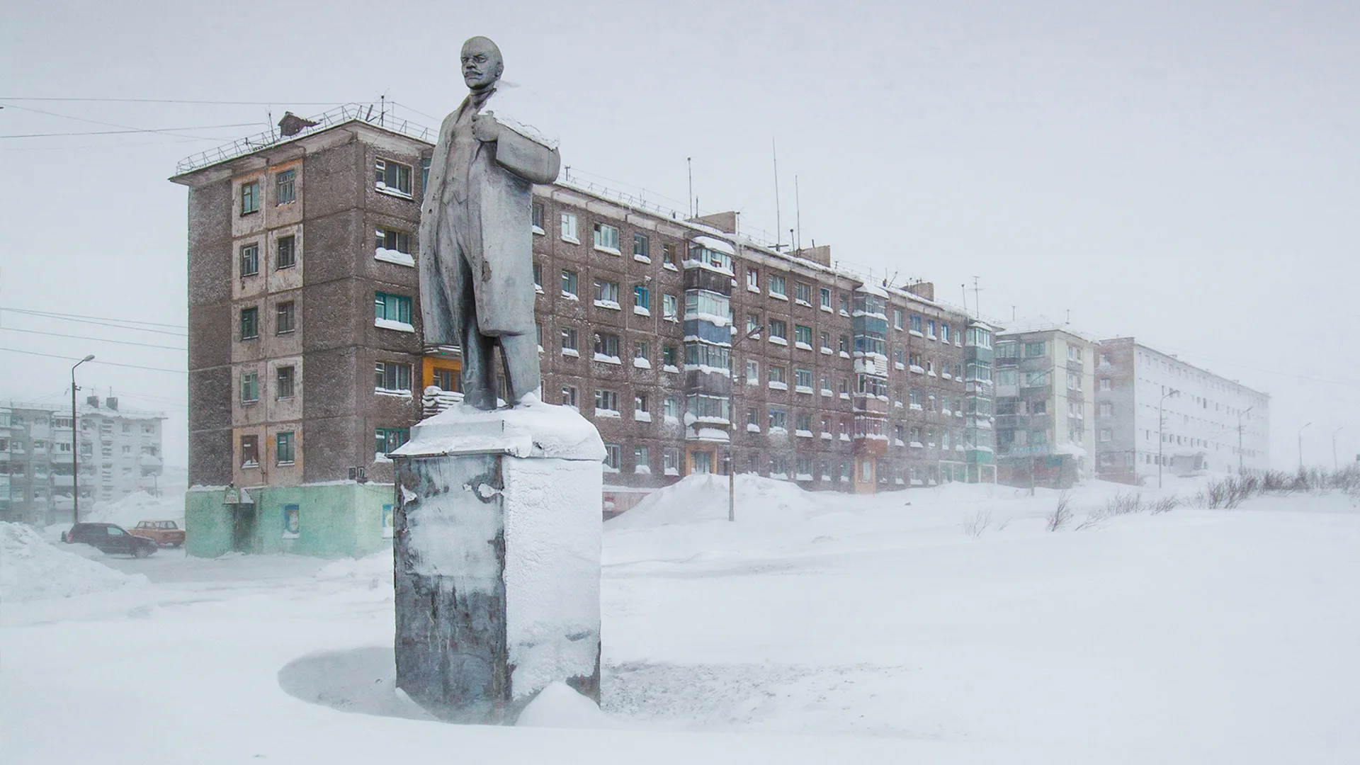 See the stark beauty of the Soviet Union's abandoned company towns ...