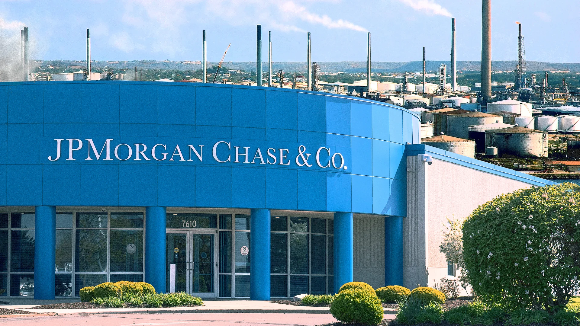 JPMorgan Chase's latest climate goals show the dangers of tricky carbon ...
