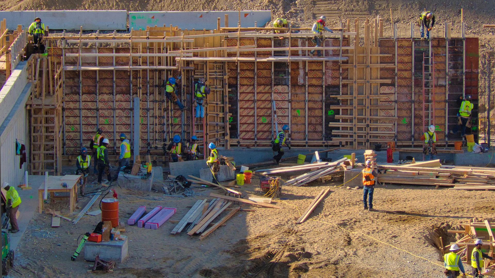 This prefab builder raised more than $2 billion. Why did it crash ...