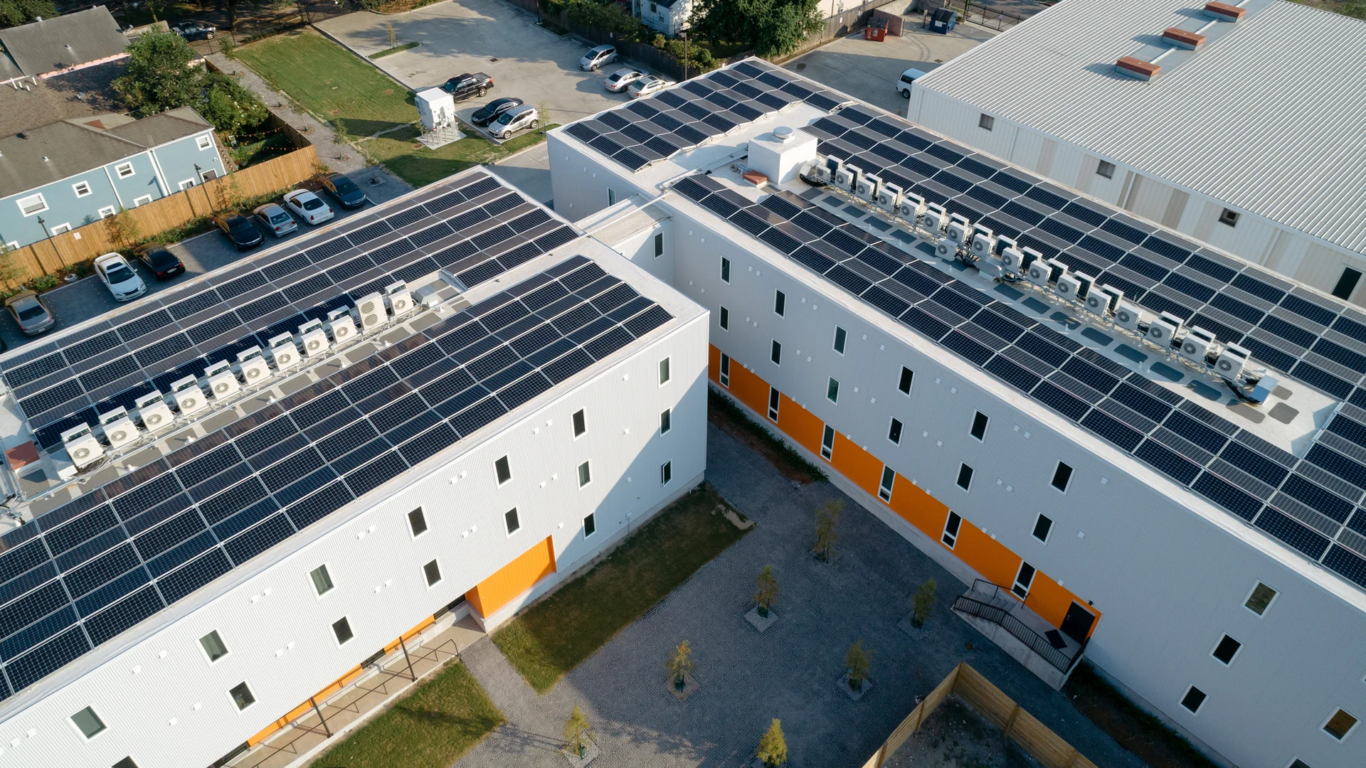 In New Orleans, a solar microgrid is keeping lights on in this ...
