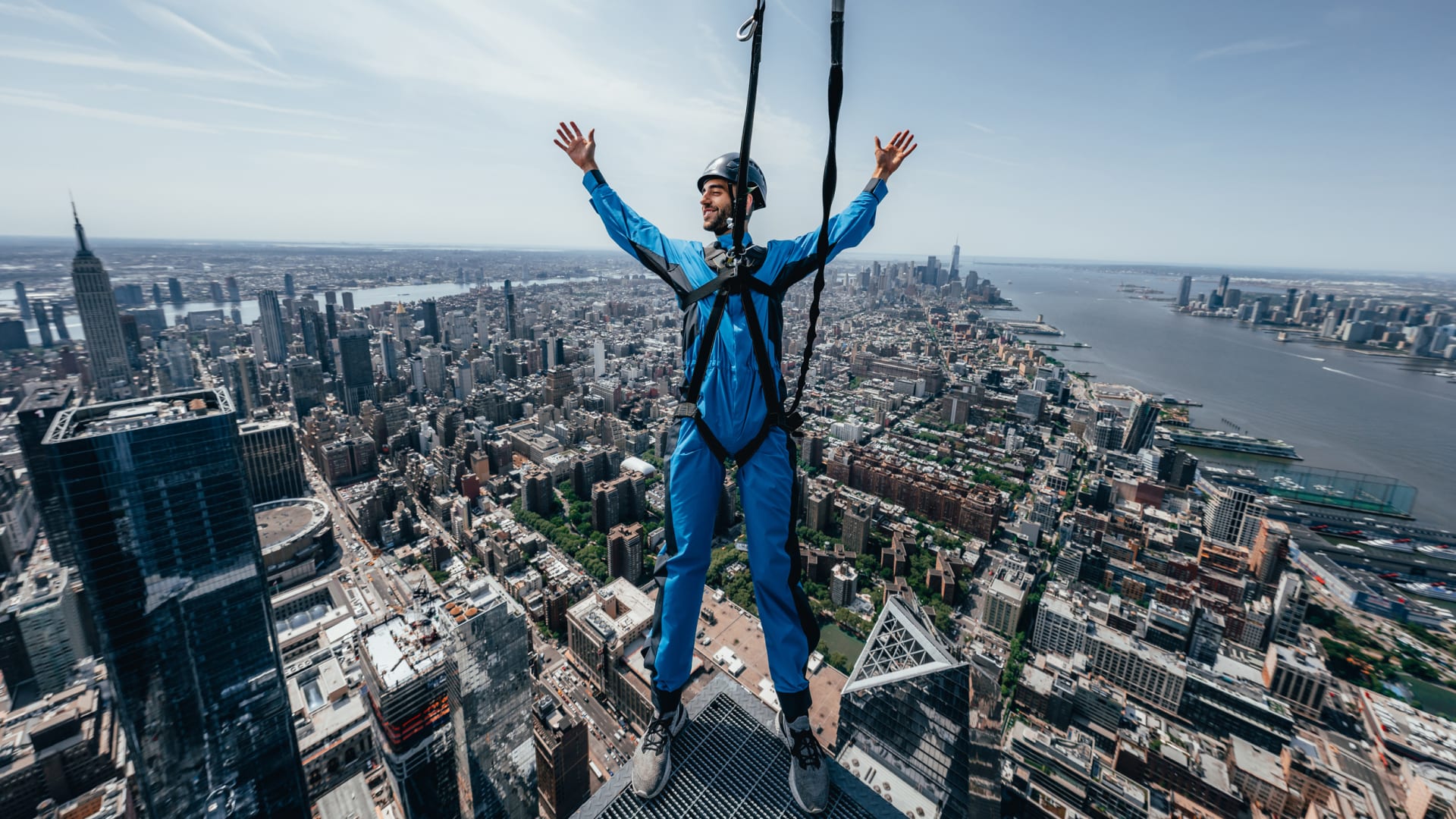 443 feet and falling: why skyscrapers are adding slides, stairs, decks ...