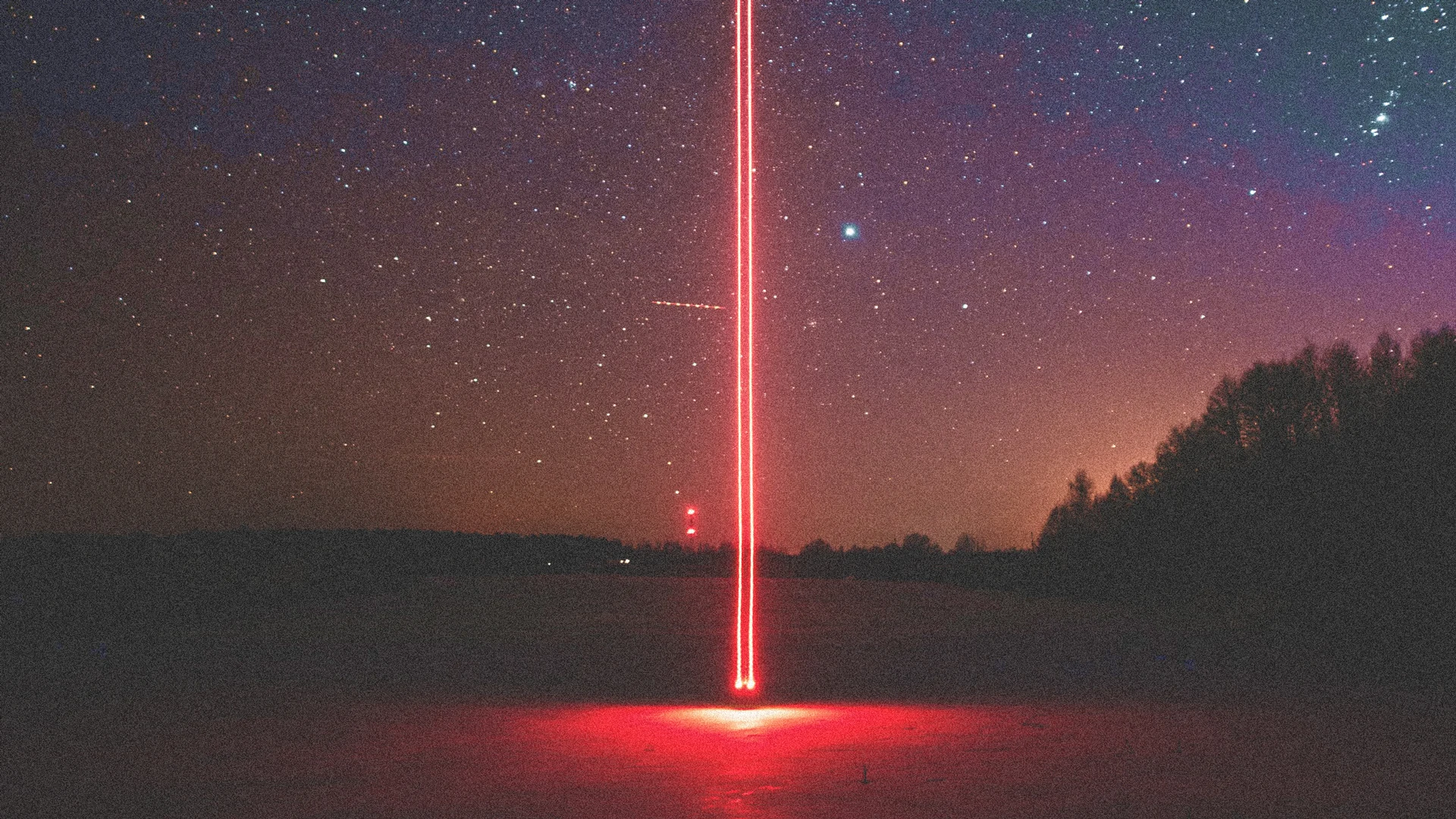 An aerospace expert explains the tech behind a Russian satellite ...