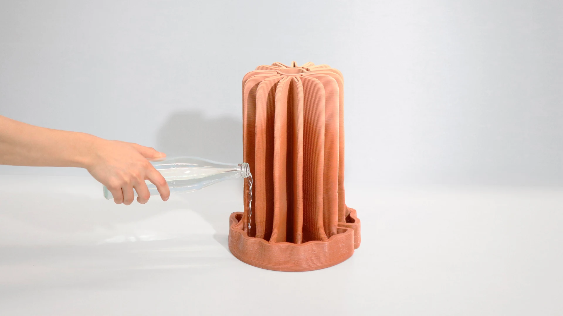 No plug? No problem. This 3D-printed humidifier doesn’t use any electricity - Fast Company