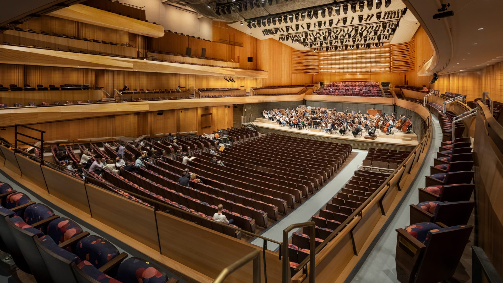 Lincoln Center revamps a concert hall—and its mission—from the inside ...