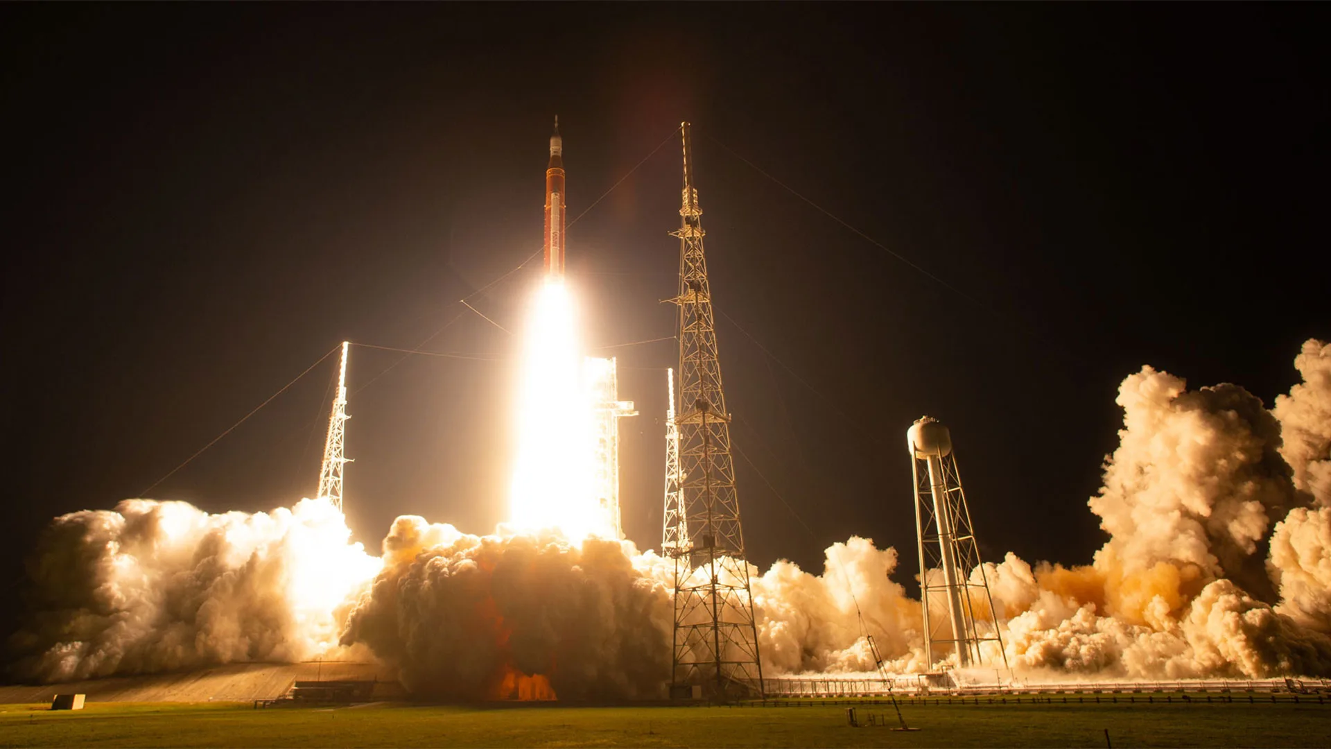 2022 saw turbulence in the space market—and historic mission firsts