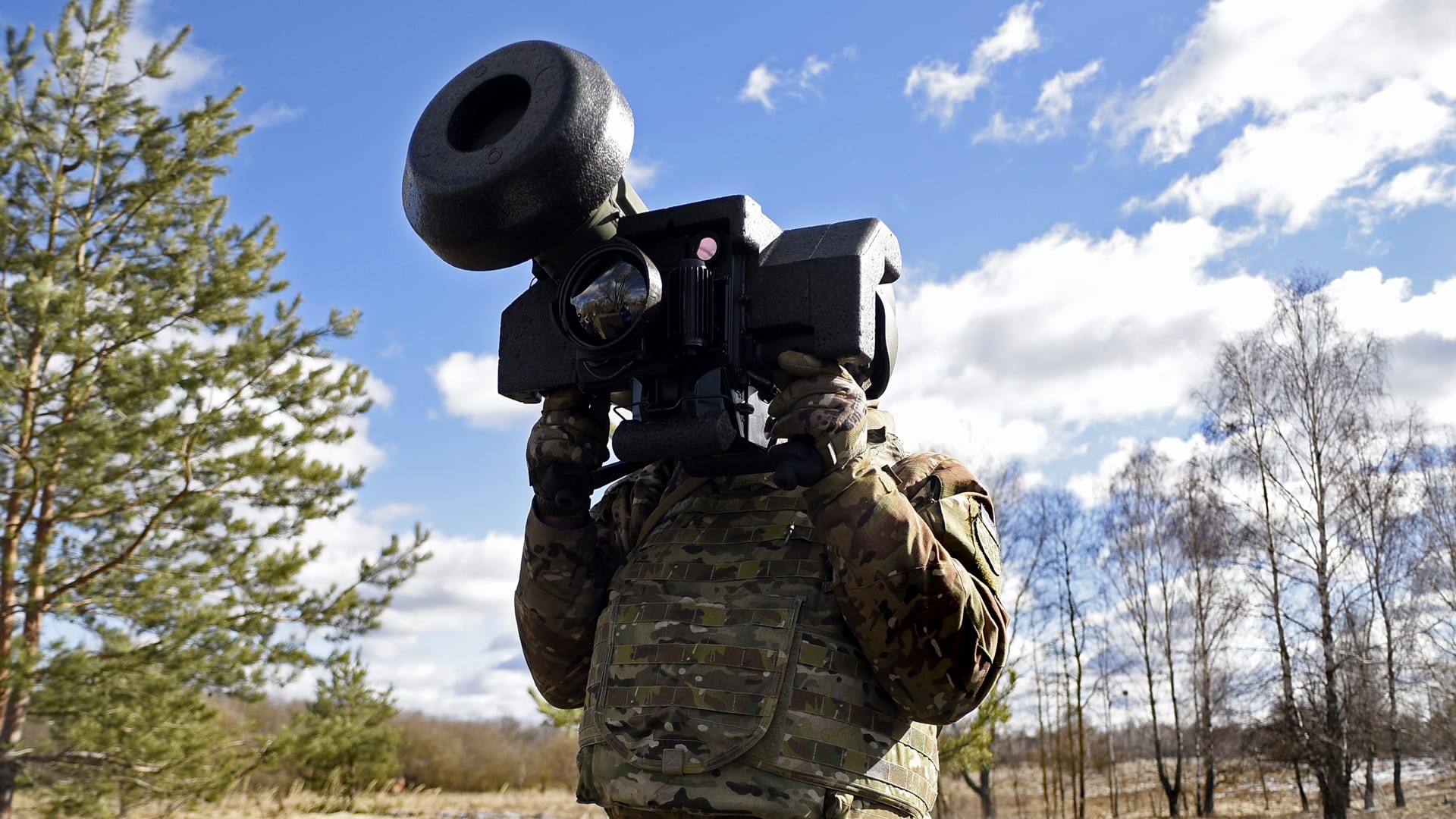 The Ukrainian military mixes high- and low-end tech on the battlefield