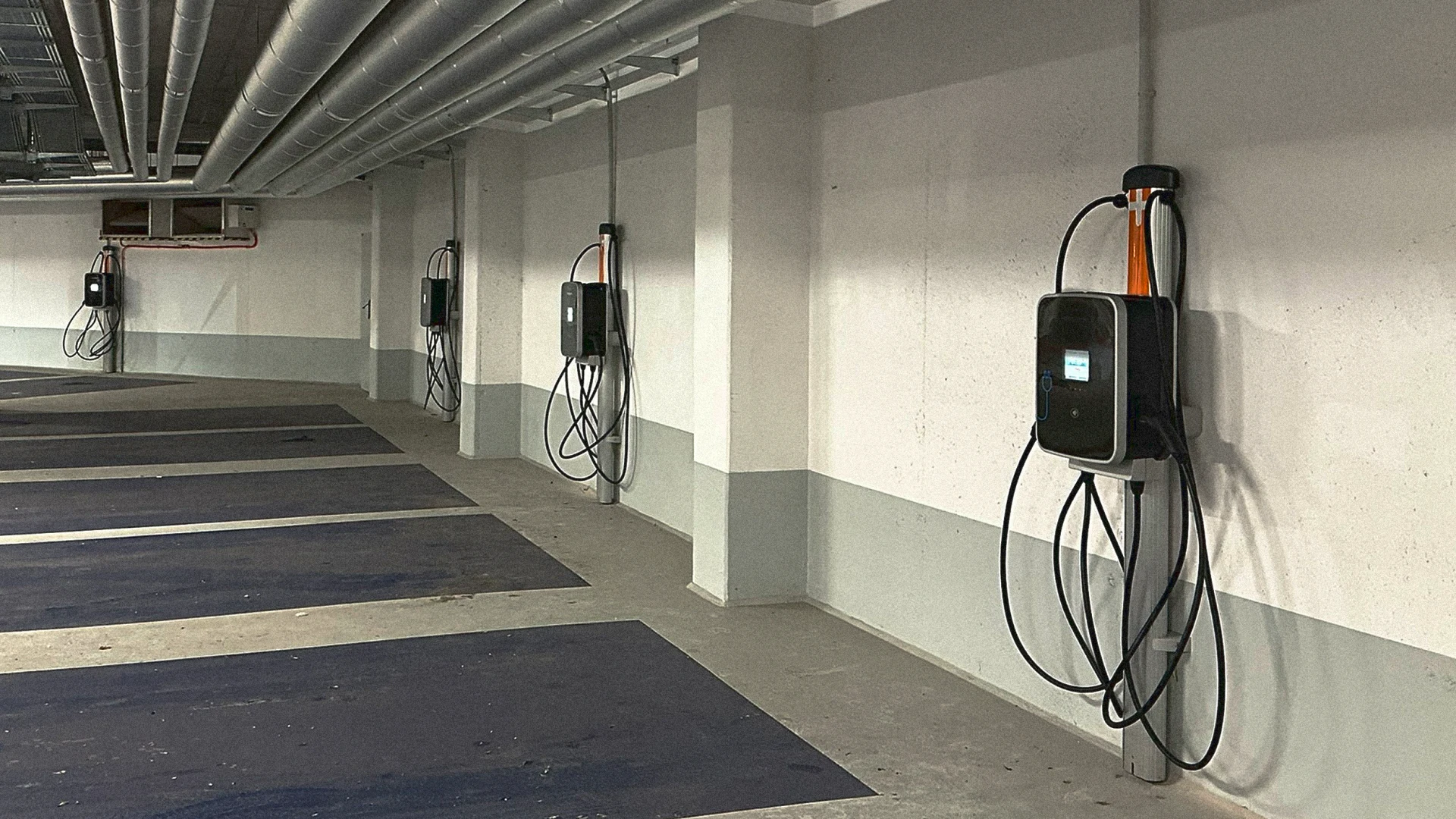 What is a right-to-charge law?