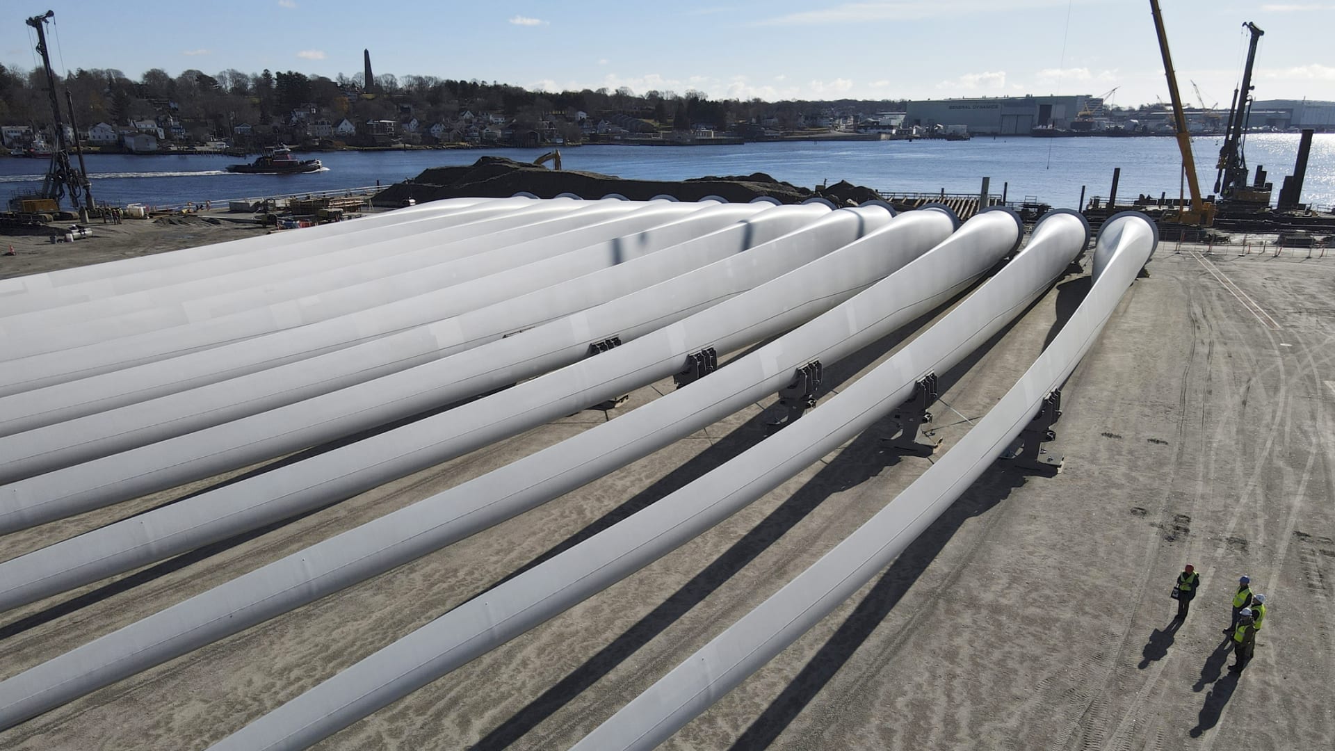 Off Long Island, the country’s biggest offshore wind farm just started ...