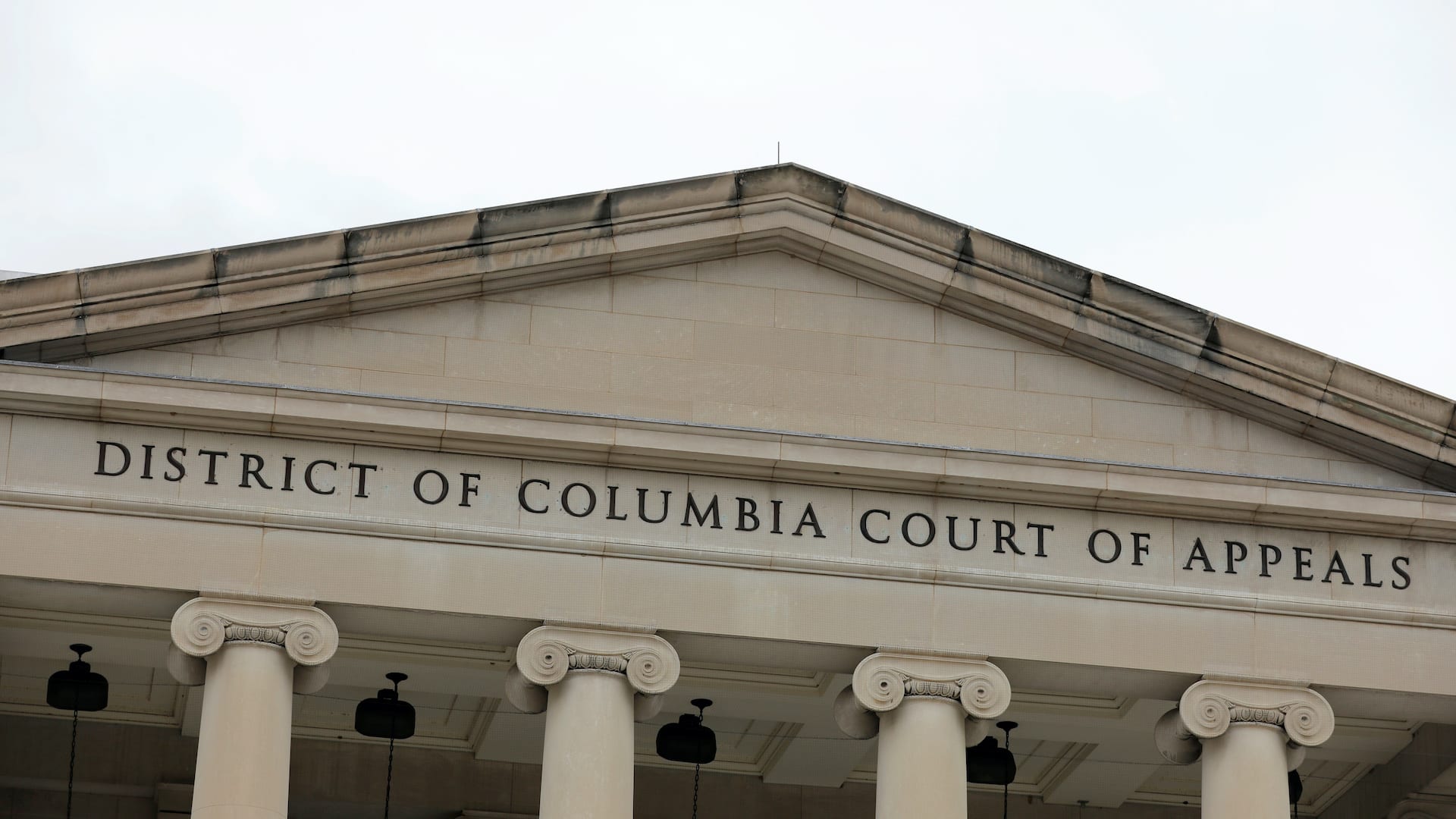 U.S. court sides with Apple, Tesla, tech companies in DRC child labor case