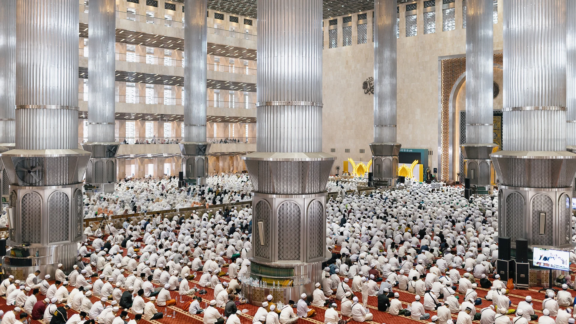 Muslims worldwide celebrate eco-friendly Ramadan