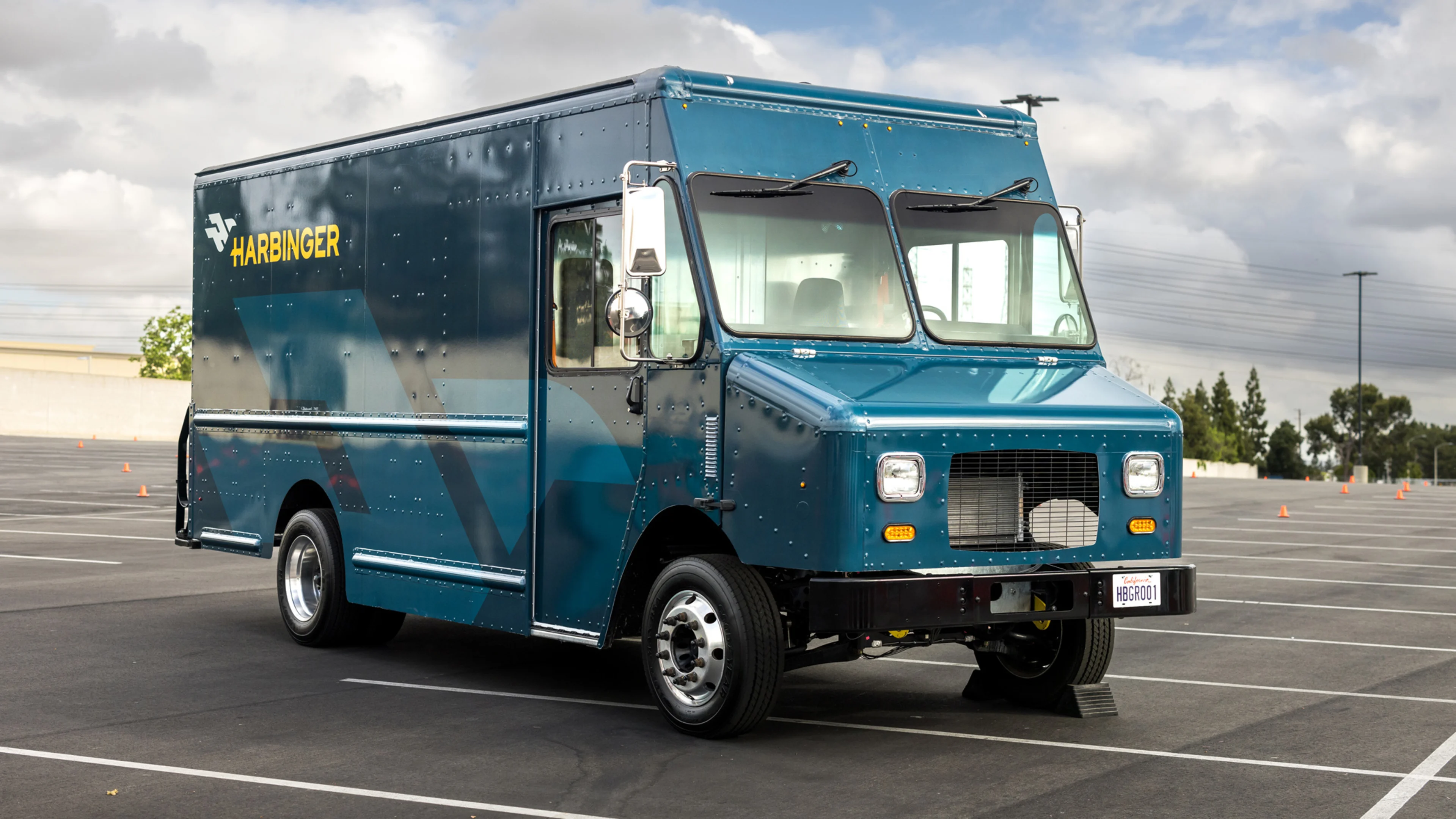 Trump might take away EV tax credits. This carmaker will give them to ...