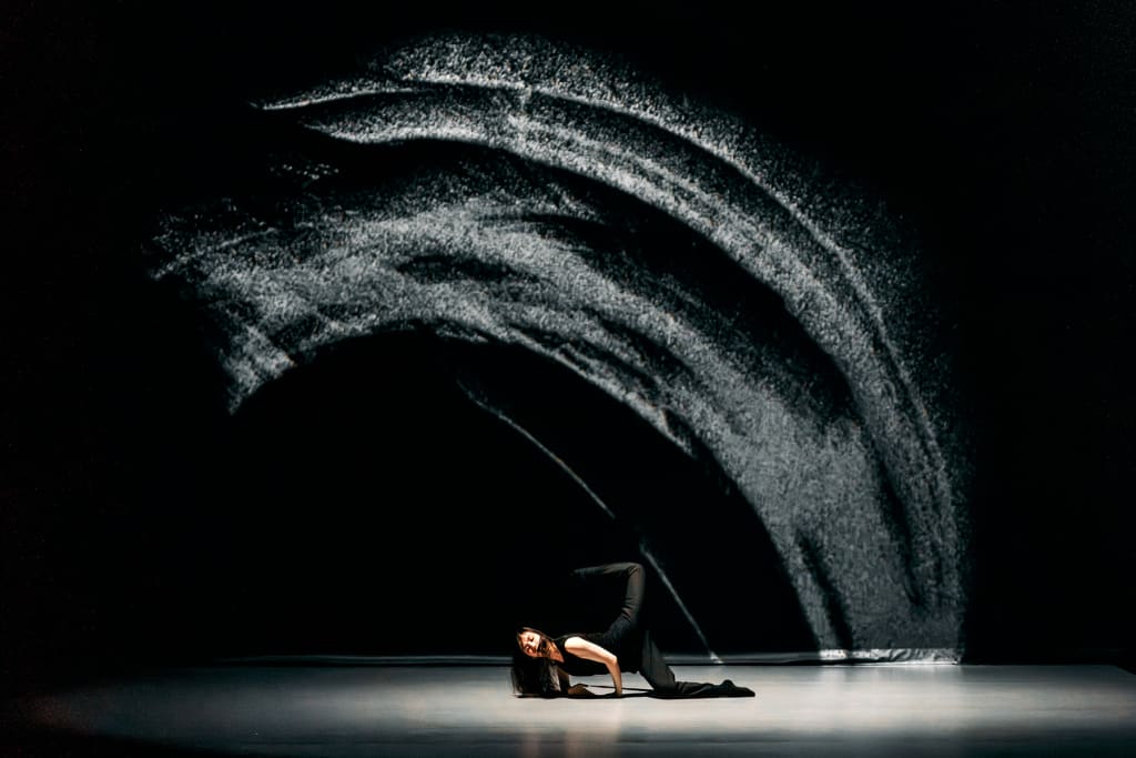 Tong Yang-Tze's famous calligraphy just got a high-tech makeover - Fast ...