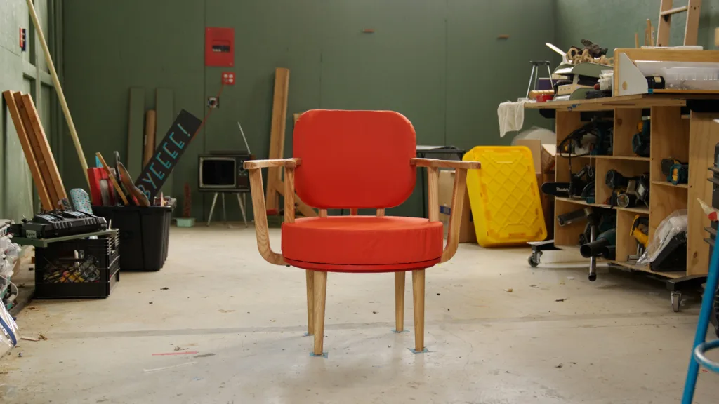 Simone Giertz's ingenious armchair doubles as a clothing rack - Fast ...