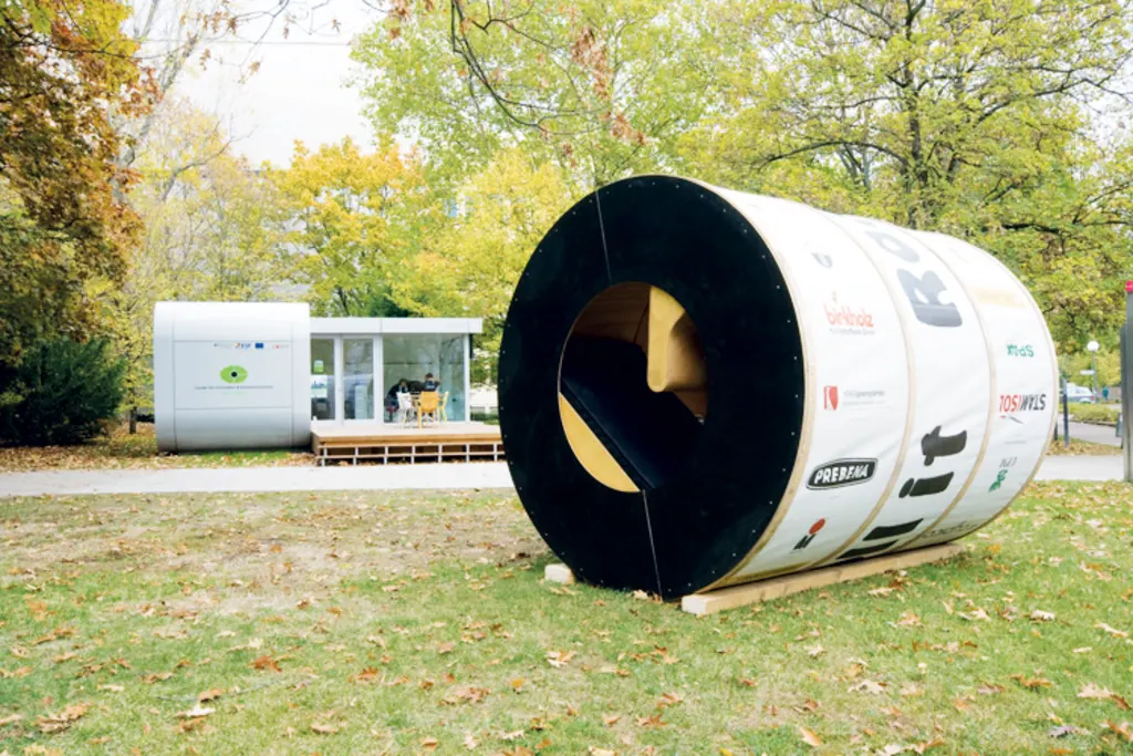 Smaller Than Your Living Room: 7 Of The World's Best Nano Houses - Fast ...
