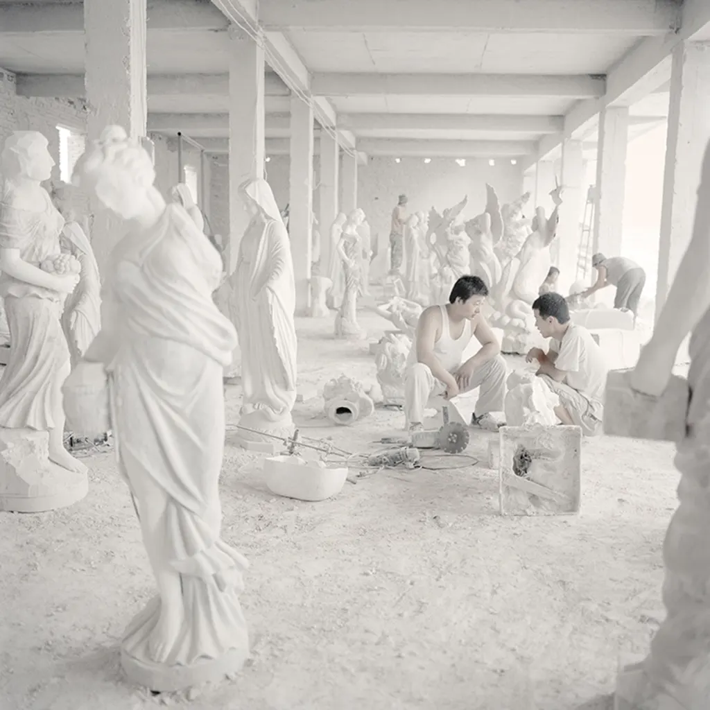 An Incredible Look At Where The World's Counterfeit Statues Are Made ...