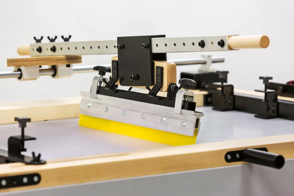 A Screen-Printing Machine That Looks Like An Old Bauhaus Poster - Fast ...