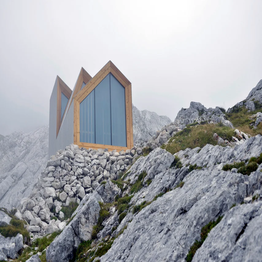 A Stunning Alpine Shelter For Hikers Built To Withstand The Elements ...