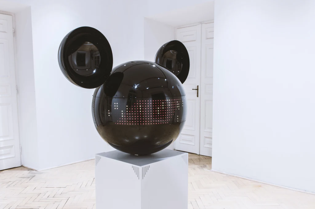 A Robot Mickey Mouse Head Designed To Make Kids Go Nuts - Fast Company