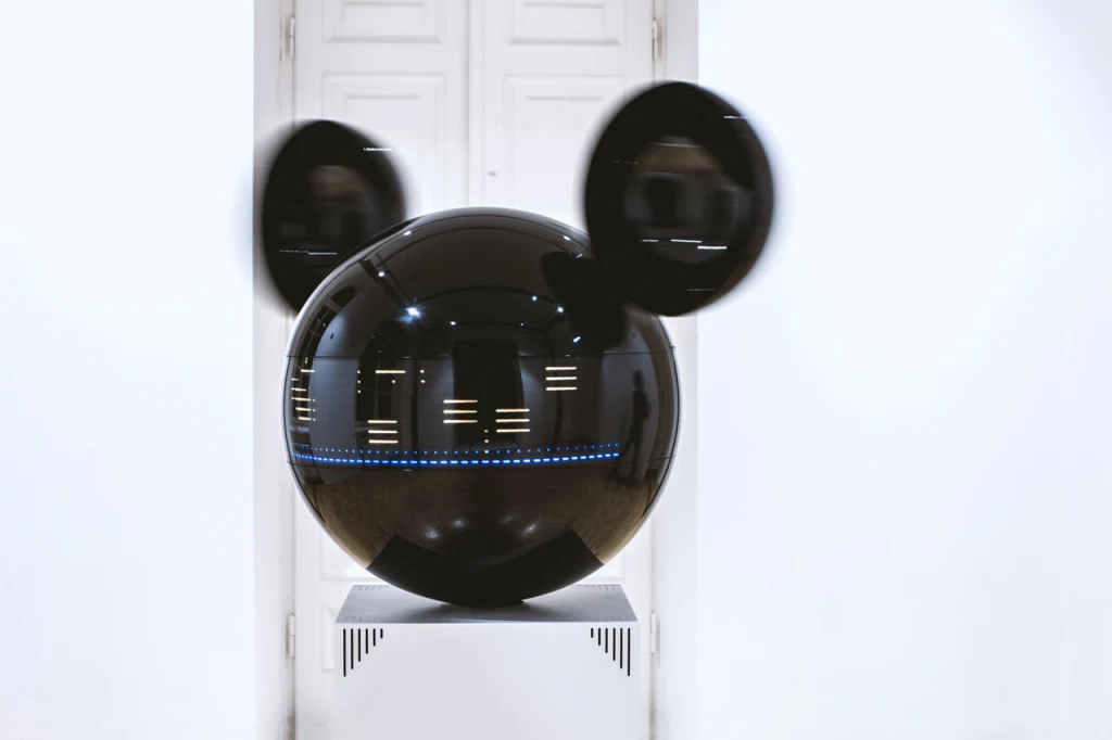 A Robot Mickey Mouse Head Designed To Make Kids Go Nuts - Fast Company