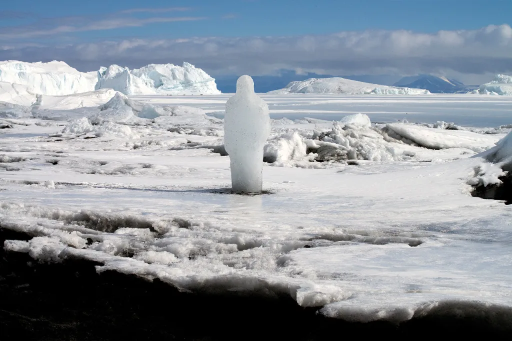 Stunning Photographs Capture Natural Sculptures Before They Disappear ...