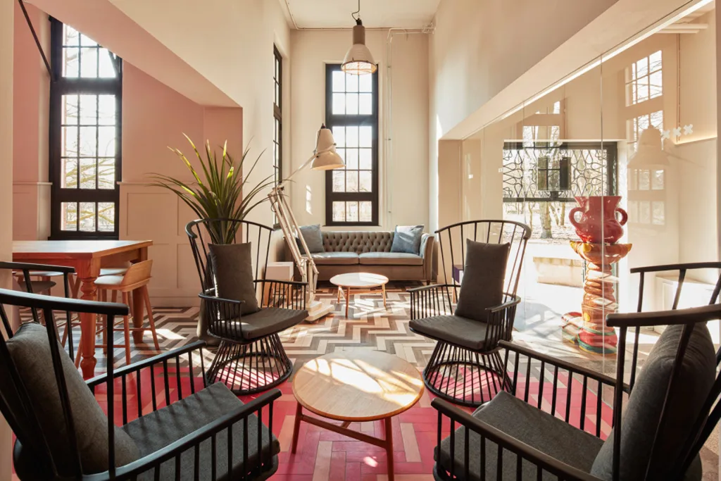 This Dutch Hostel Costs $15 A Night, And It's Nicer Than A Boutique ...