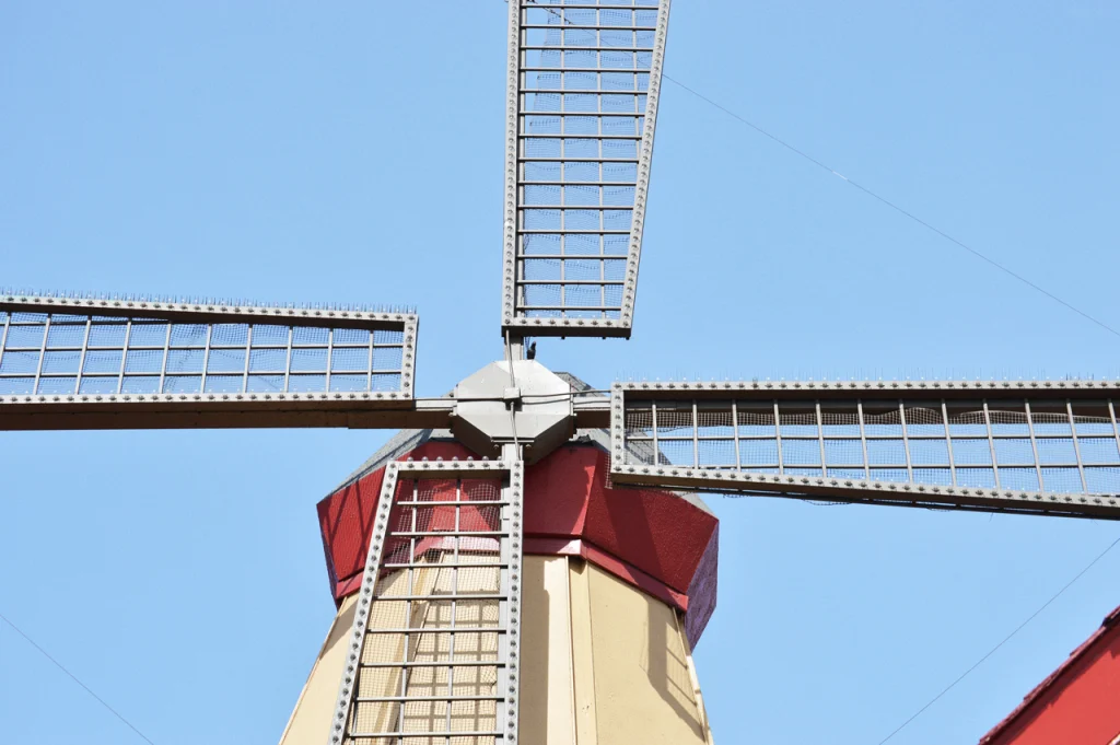 Saving The Last Of California's Spectacular Googie Windmills - Fast Company