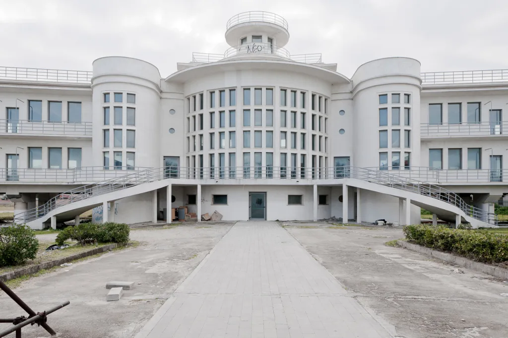 totalitarism architecture