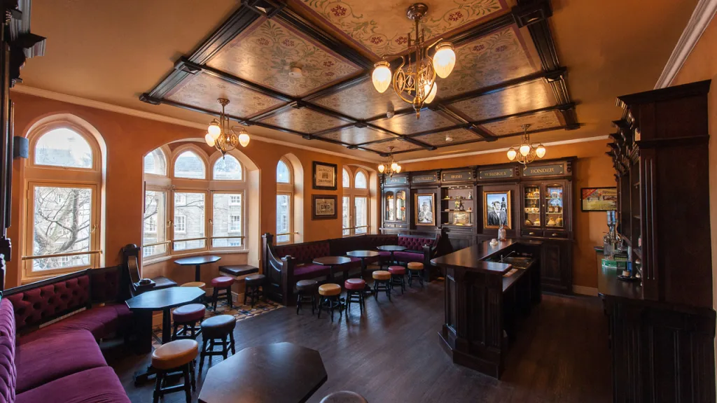 Secrets Of A Professional Pub Designer - Fast Company