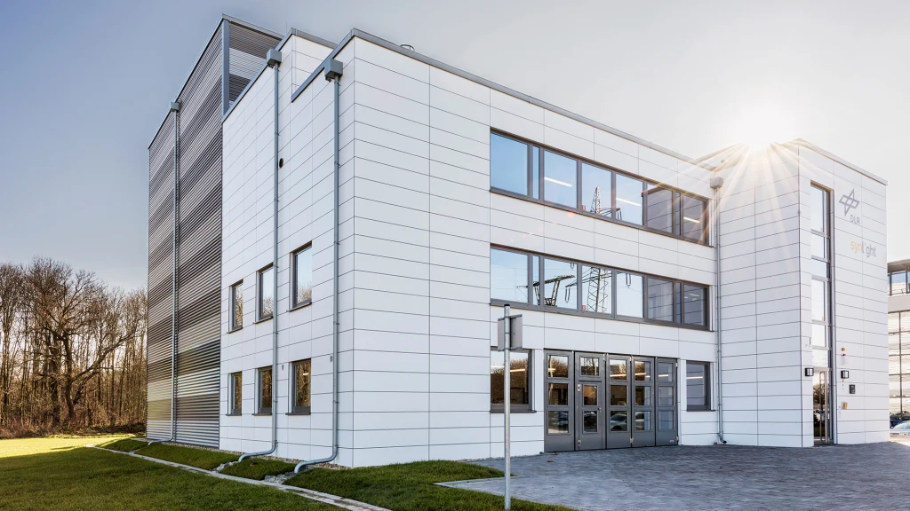 Designing A Super-Powerful Fake Sun To Make Cleaner Energy - Fast Company