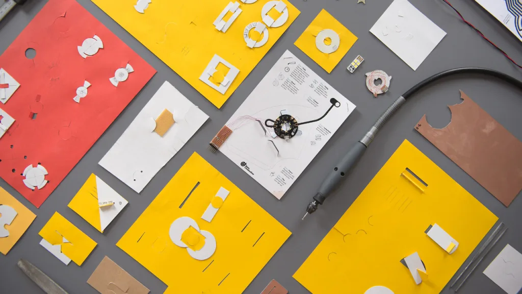 Be Your Own Lighting Designer With This Conductive Ink Craft Kit - Fast ...