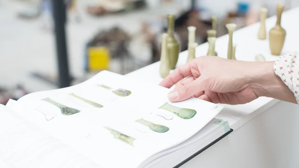 The Creators Of This Algae Plastic Want To Start A Maker Revolution ...