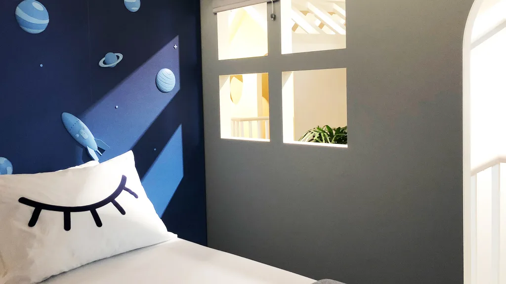 Casper just opened its first permanent store so you can take a nap in a ...