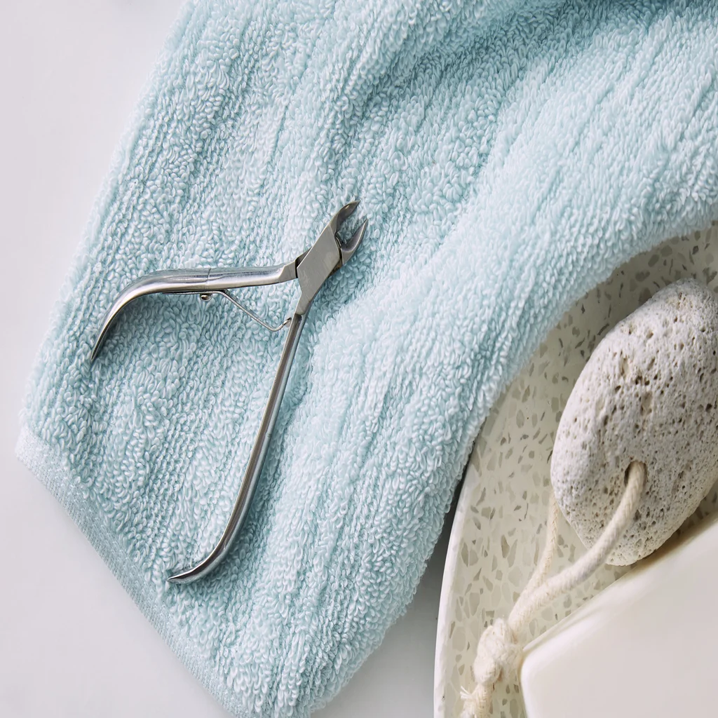Brandless takes on the ever-growing clean beauty industry - Fast Company