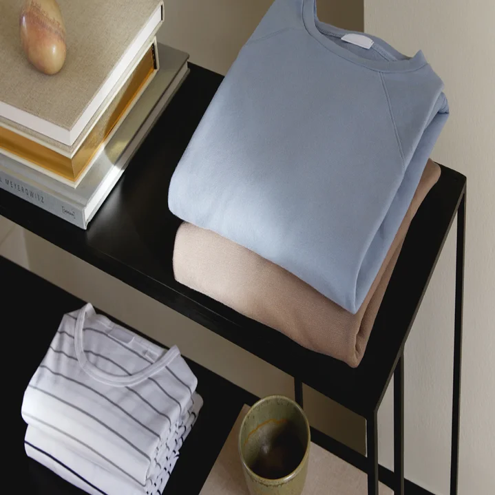 The secret t-shirt brand that dresses Peter Thiel, Satya Nadella, & Bob ...